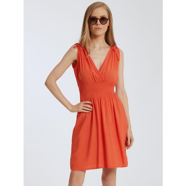 Mini φόρεμα με σούρες στους ώμους σε πορτοκαλί | Celestino