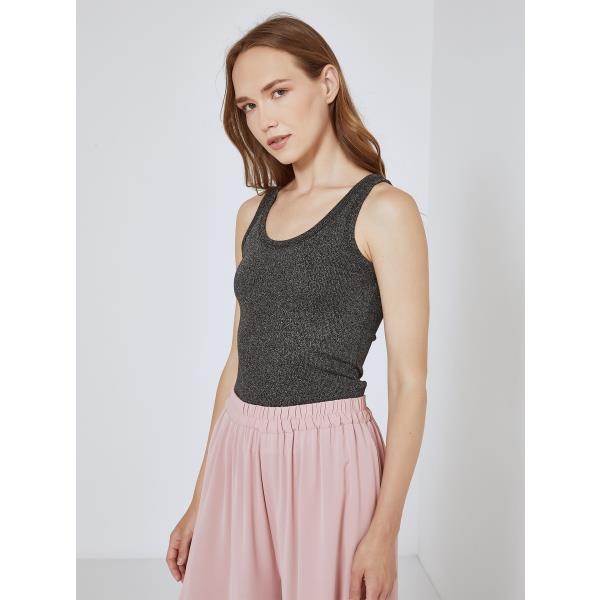 Ribbed metallic top in black, 9.99€ | Celestino