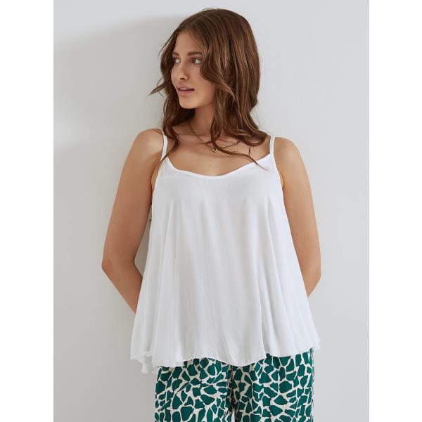Oversized top in white, 9.99€ | Celestino