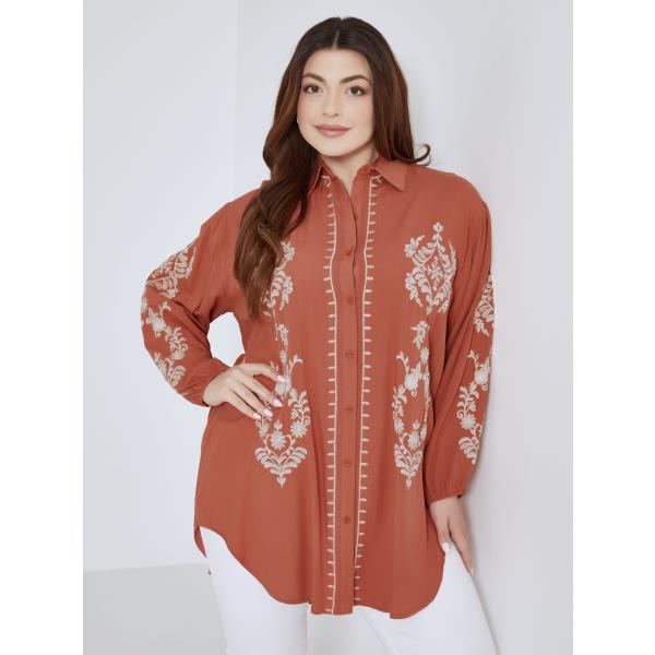 Πουκαμίσα με κέντημα curvy σε σάπιο μήλο | Celestino